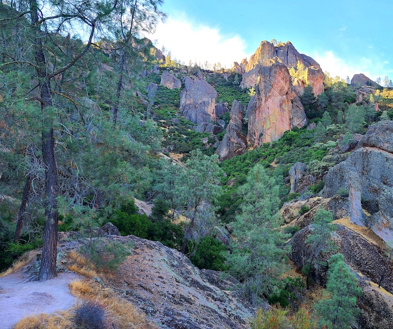 Hiking Pinnacles National Park